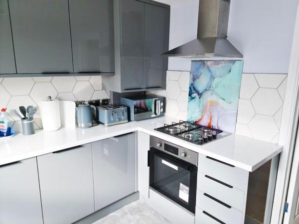 The Navarone Blue Orchid Flat - Greenwich