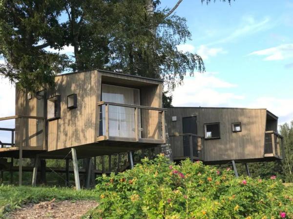 Mornamaa Puumaja Pesä 1 - Estonie