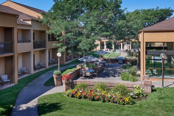Courtyard Detroit Dearborn - Southfield, MI