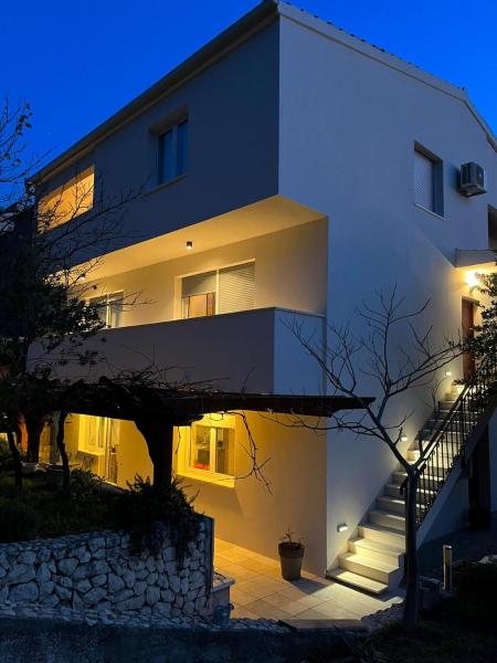 Apartments Curnić - Brač