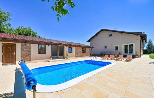 Gorgeous Home In Bjelovar With Sauna - Croatia