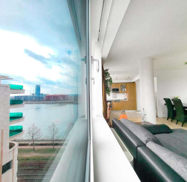 Duna Panorama 90 M2 - Budapest