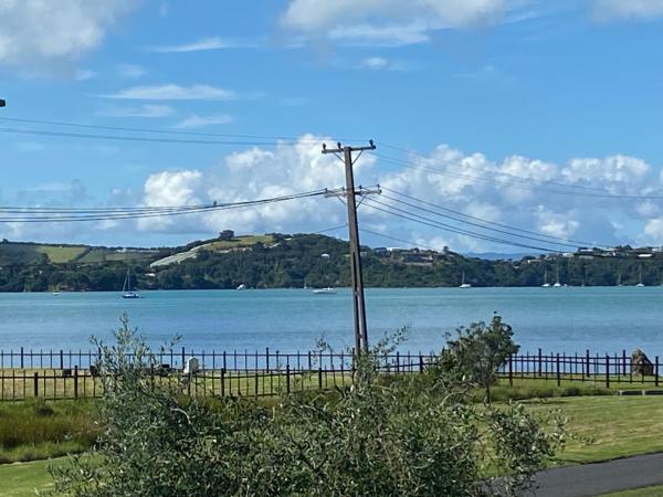 Tui By The Beach - Waiheke Island