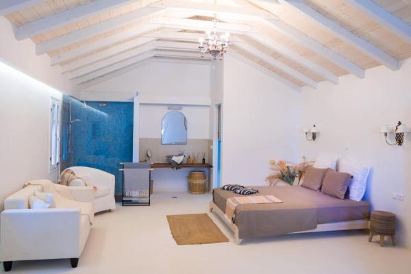 Penelope - Sea View House - Asos