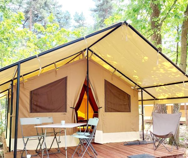 Camping Onlycamp Les Premieres Vignes - Savigny-lès-Beaune