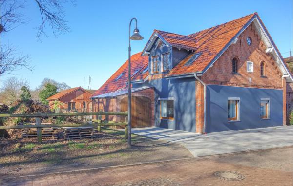 2 Bedroom Awesome Apartment In Loxstedt - Loxstedt