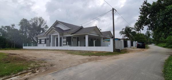Olia Medina Kerteh 4 Bilik Homestay - Kerteh