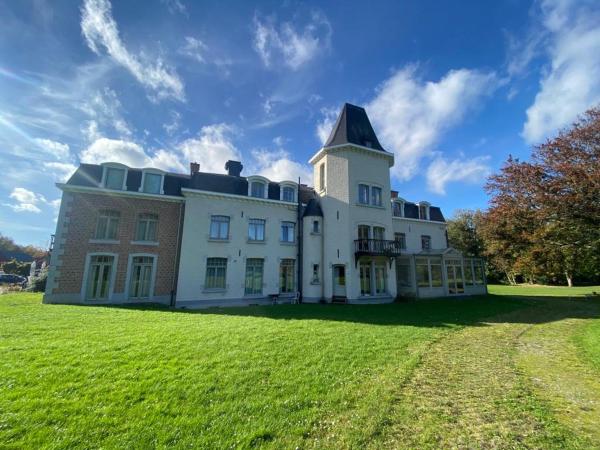 La Chambre Et Le Studio Du Château Du Golf De Bernalmont - Liège