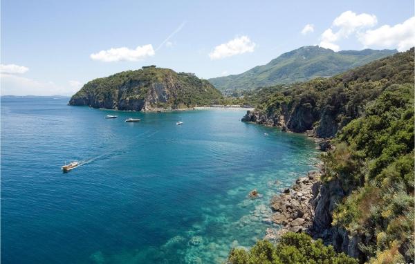 4 Bedroom Nice Home In Ischia - Procida