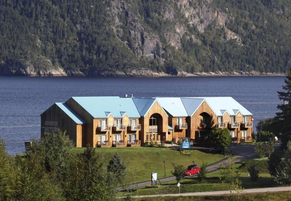 Battures Hotel Fjord Saguenay - サグネ