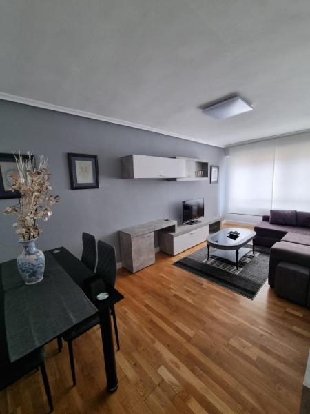 Vivienda Silvia Renfe - 萊昂