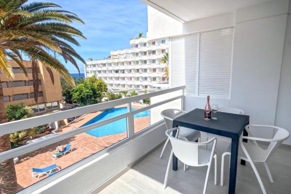 Stunning Apartment With Ocean View - Los Cristianos