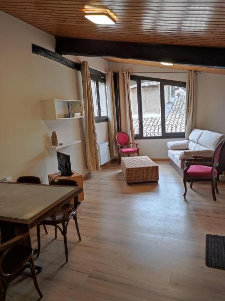 Apt 3 ÀTic Acollidor Al Centre De Vic - Aptgarbi - 比克