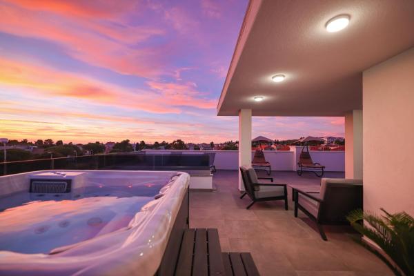 Leonardo Luxury Residence 2 Penthouse With Jacuzzi - Zadar
