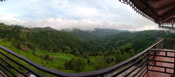 Lord Krishna Himalayan Hotel & Restaurant - Mukteshwar