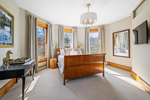 Stratton Creek Inn - Ithaca, NY
