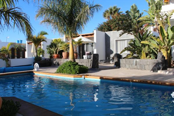 Villa Niki Mit Beheiztem Gemeinschaftspool Für 2 Appartments - Lanzarote