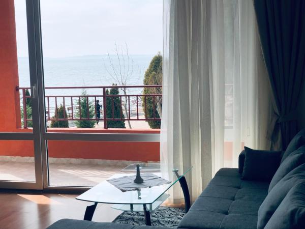 Beautiful Apartment Right By The Sea, Sveti Vlas - Sveti Vlas