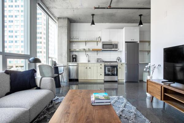 River N 1br W Gym Pool Nr L Stop Beach Chi-362 - Şikago, IL
