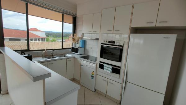 Tuggeranong Short Stay #07 - Sleeps 6 -