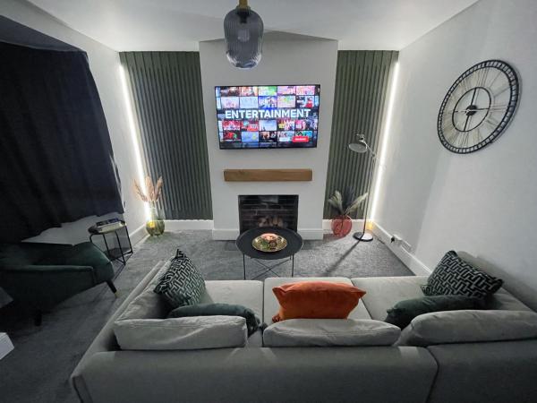 Tettenhall Village Townhouse - Wolverhampton