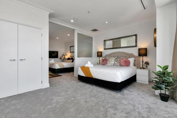 Your Family Getaway - Rooftop Spa & Pool! - Auckland