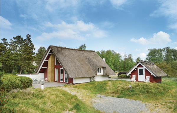Three-bedroom Holiday Home In Romo - List