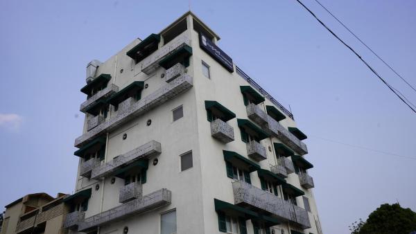 Pod N Beyond Smart Hotel @Bistupur - Jamshedpur