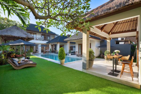 Huge 11 Br Villa, Sleeps 41, Prime Area, Near Beach - Indonesia