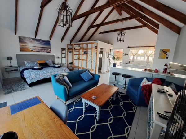 Cape Dutch Flair - Western Cape