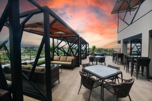 Rogers Hotel Manado - Manado