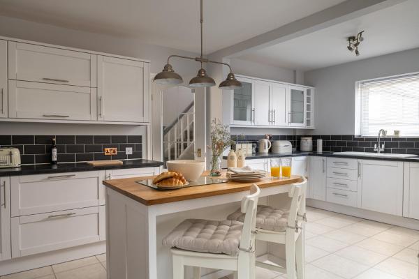 Lovely 3 Bedroom Home In Rhos On Sea - Rhos on Sea