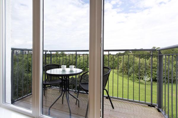 Lochend Park View Apartment - Edinburgh