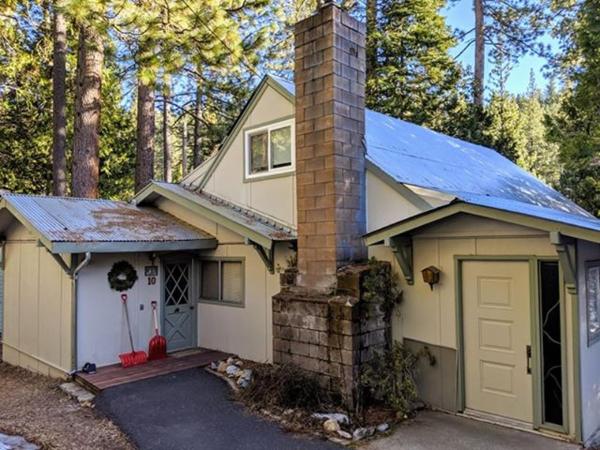 Cabin #10 - Pinecrest, CA