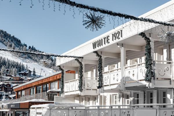 White 1921 Courchevel - Méribel