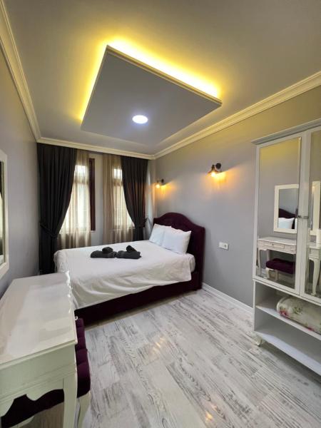 Taksi̇m Cmlm Suit - İstanbul