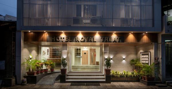 Hotel Royal Treat Surat - Surat