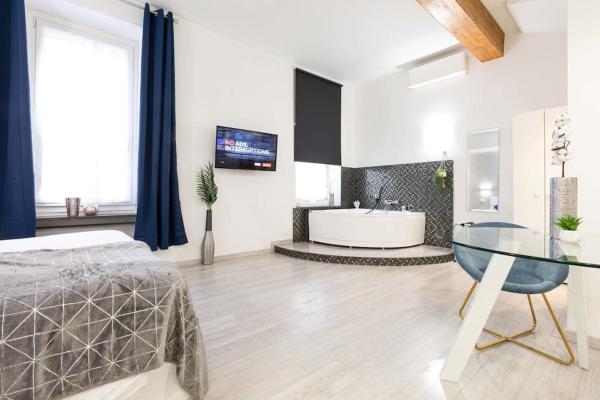 Trastevere Silver King Jacuzzi Suite - Rome