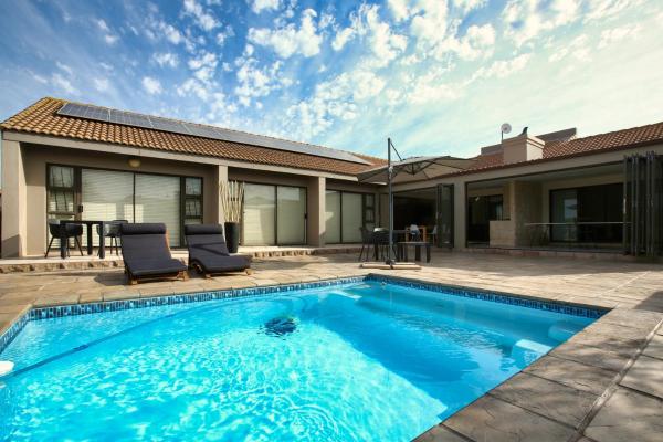 Bailee's Place Langebaan - ランゲバーン