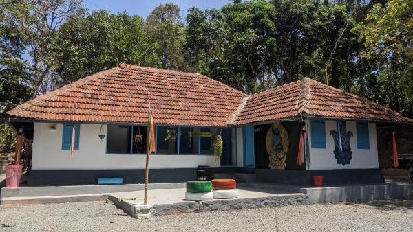 Crossroads Hostel 1957 - Wayanad