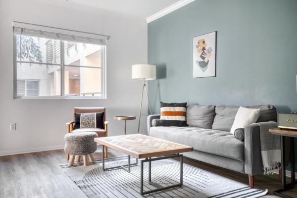 Hollywood 1br W Gym Pool Spa Nr Sunset Blvd Lax-199 - Los Angeles, CA