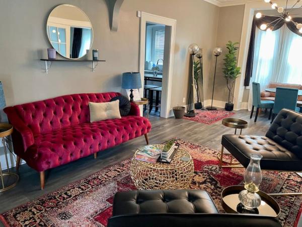 Cozy Vintage Getaway Minutes From Downtown - Lincoln, NE
