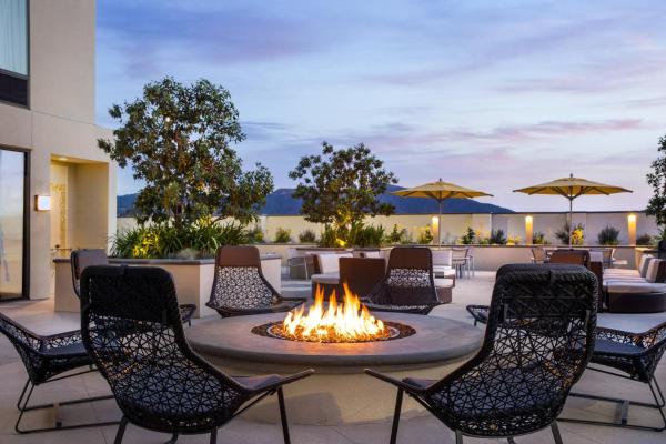 Springhill Suites By Marriott Los Angeles Burbank/downtown - Burbank, CA