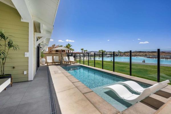 Playa Lucaya Home - St. George