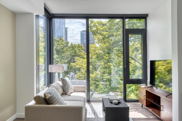 First Hill 1br W Gym Coworking Sea-437 - Seattle, WA