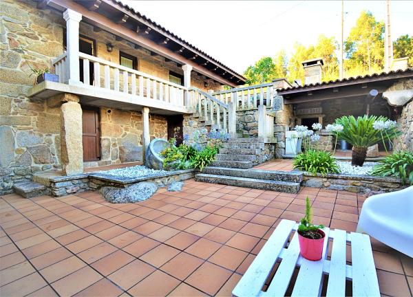 Galihost - Impresionante Casa Rural En Meis - Meis