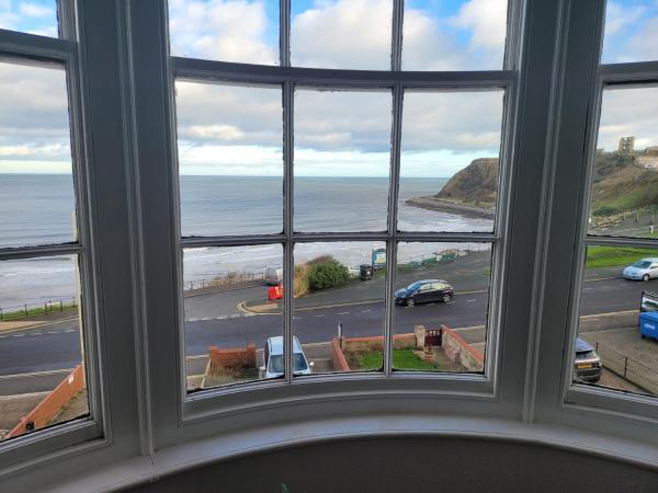 Sea View Flat 4 Fast Wifi & Free Parking - Scarborough