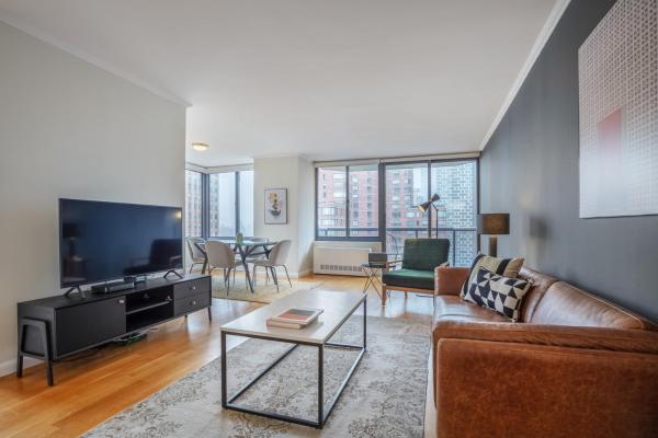 Midtown 2br W Pool Gym Parking Nr Broadway Nyc-381 - Secaucus, NJ