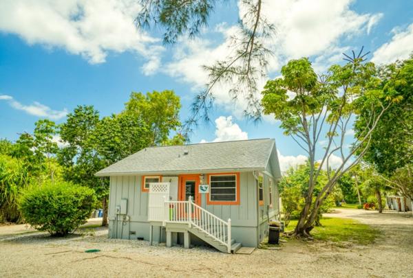 Baywatch Cabin Home - Sanibel Island, FL