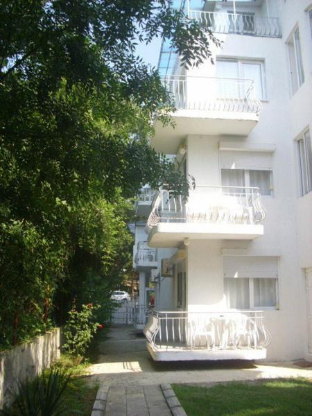 Lurd Family Hotel - Kiten